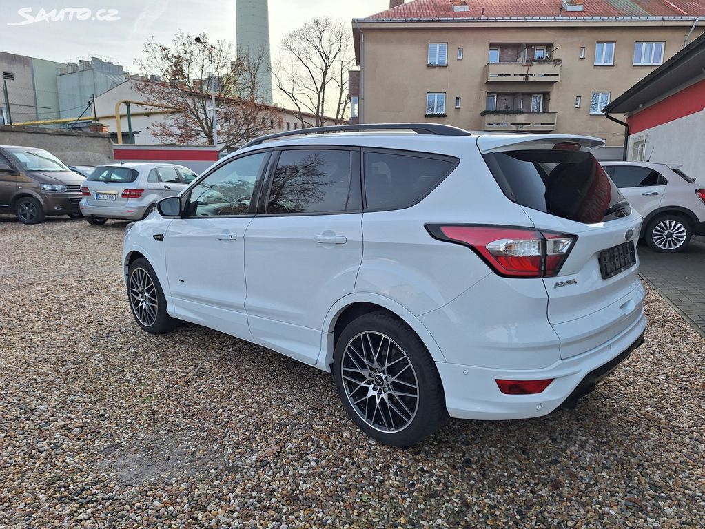 Ford Kuga 2.0D 110KW ST-Line+Z.kola,Tažn | Sauto.cz