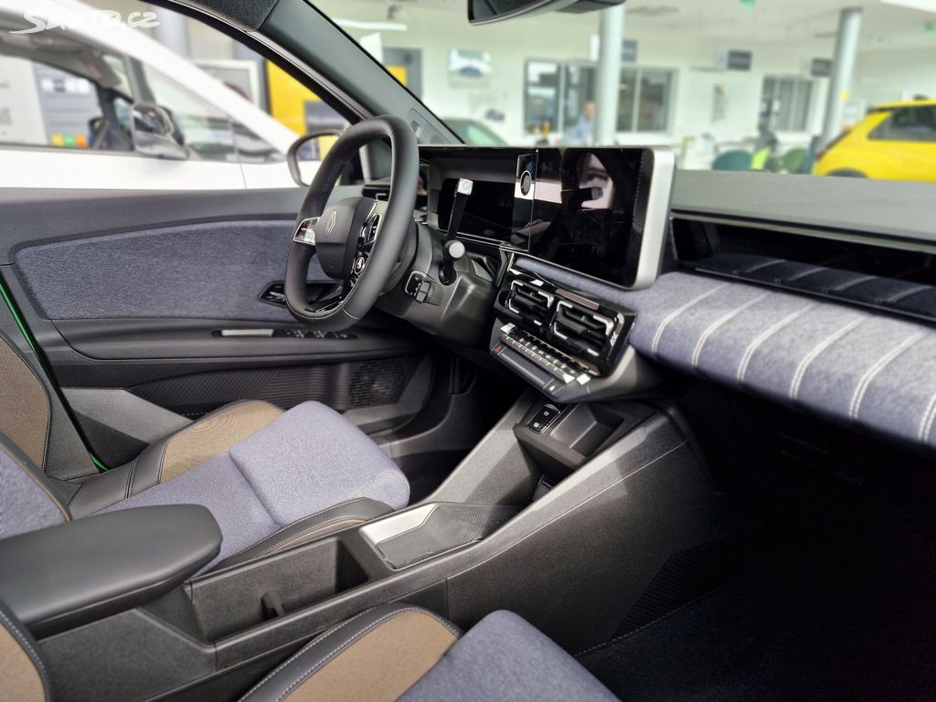 Renault R5 techno 150 k comfort range | Sauto.cz