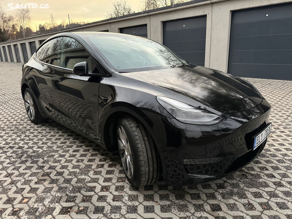Tesla Model Y Long Rande (LR), SoH 89 %, DPH | Sauto.cz