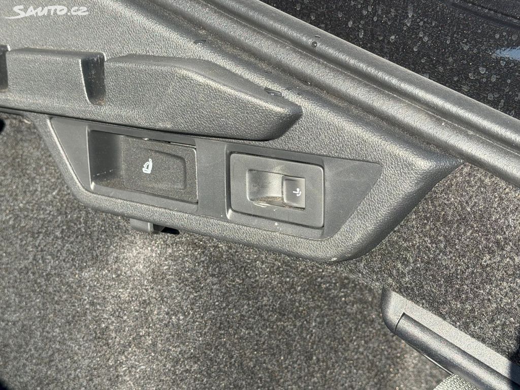 Škoda Octavia Top Selection 1.5 TSI 110kW M6 | Sauto.cz