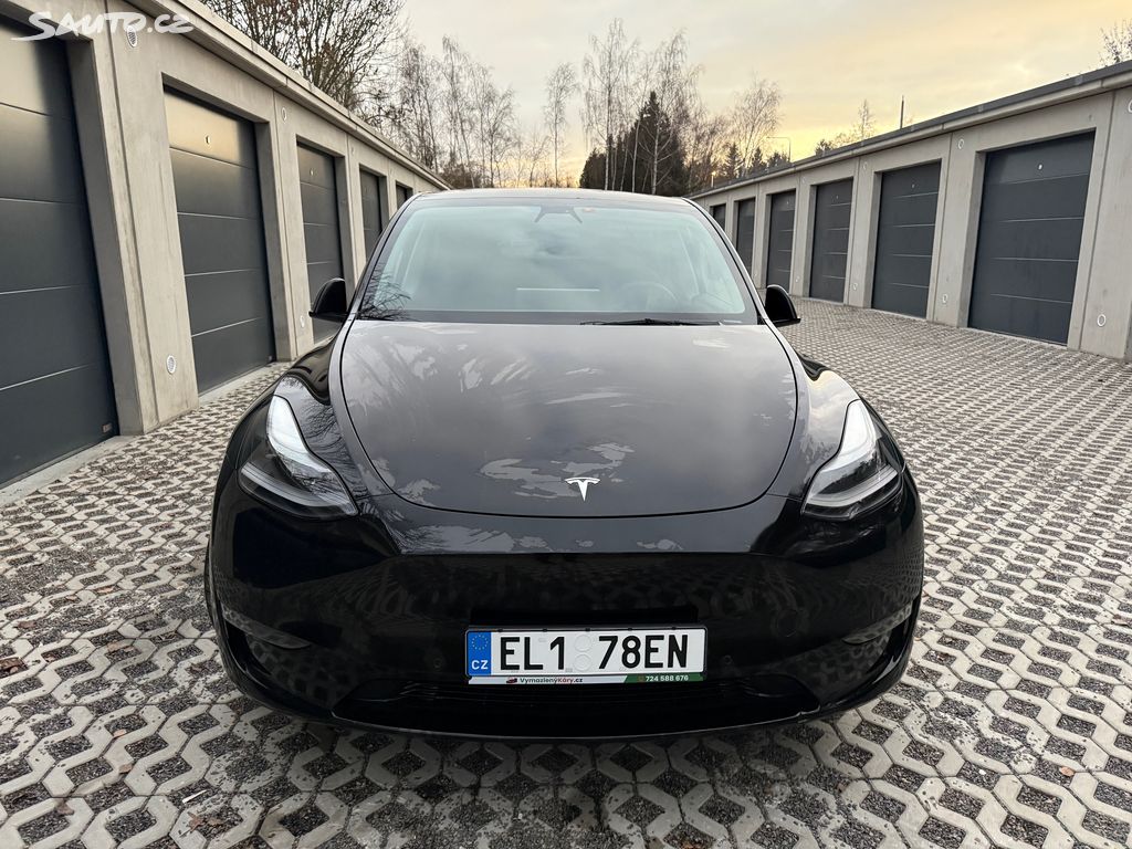 Tesla Model Y Long Rande (LR), SoH 89 %, DPH | Sauto.cz