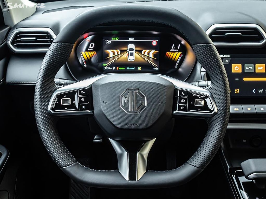 MG ZS 1,5 HEV Exclusive | Sauto.cz