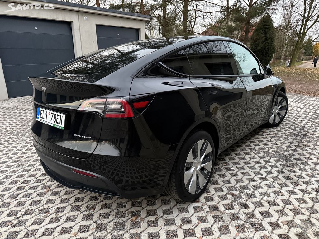 Tesla Model Y Long Rande (LR), SoH 89 %, DPH | Sauto.cz