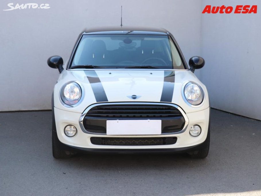 Mini Cooper 1.5 | Sauto.cz