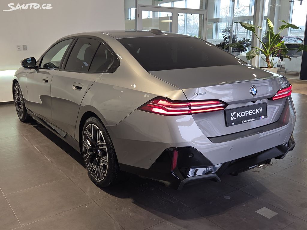 BMW Řada 5 520d xDrive Sedan M Sport | Sauto.cz