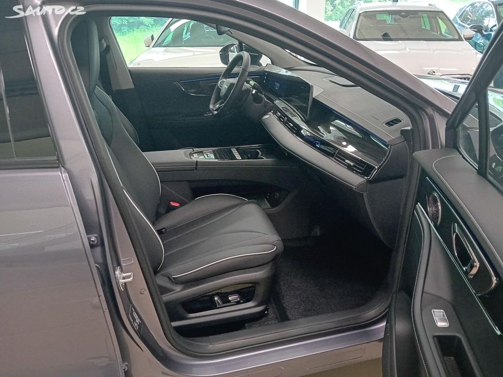 Omoda 5 OMODA 5 FL Premium 1,6 TGDI | Sauto.cz