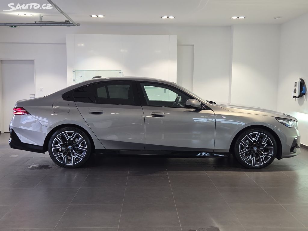 BMW Řada 5 520d xDrive Sedan M Sport | Sauto.cz