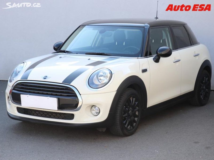Mini Cooper 1.5 | Sauto.cz