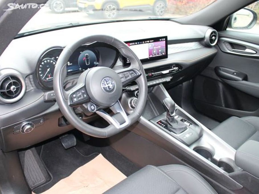 Alfa Romeo Tonale 1.6 Ti Turbodiesel*360°*Navi* | Sauto.cz