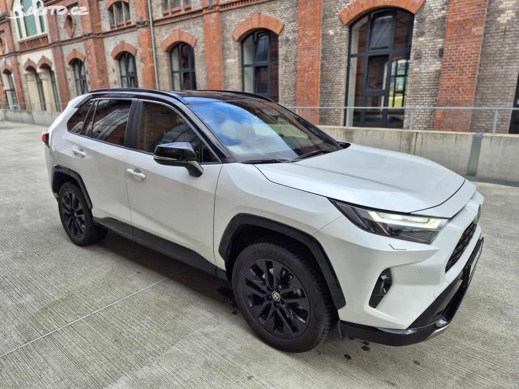 Toyota Rav4 2,5 Hybrid Selection 4x2 | Sauto.cz