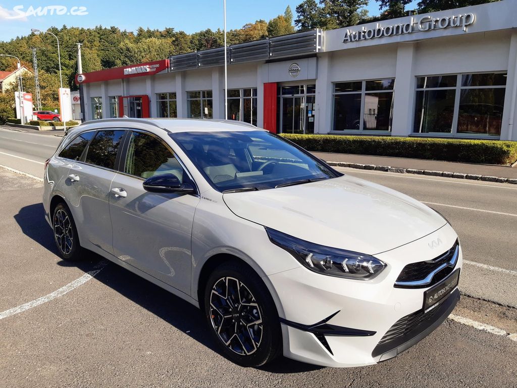 Kia Cee´d SW Kia Ceed SW CD 1,5 T-GDi GPF… | Sauto.cz