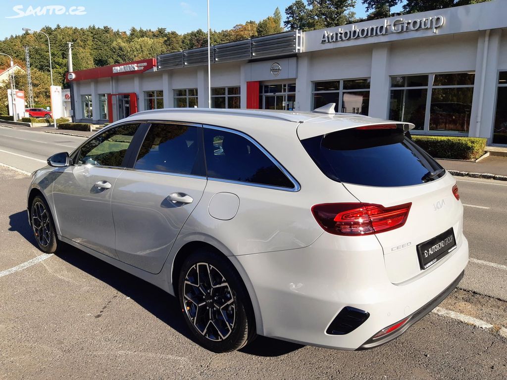 Kia Cee´d SW Kia Ceed SW CD 1,5 T-GDi GPF… | Sauto.cz