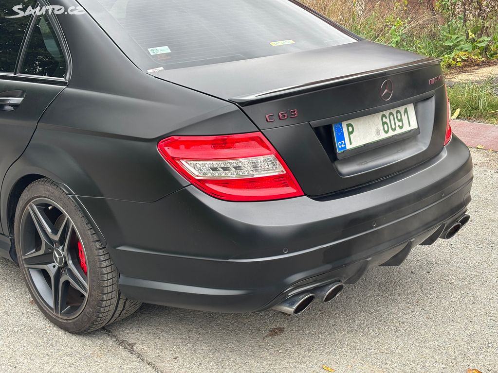 Mercedes-Benz Třídy C Atmosférický V8 | Sauto.cz