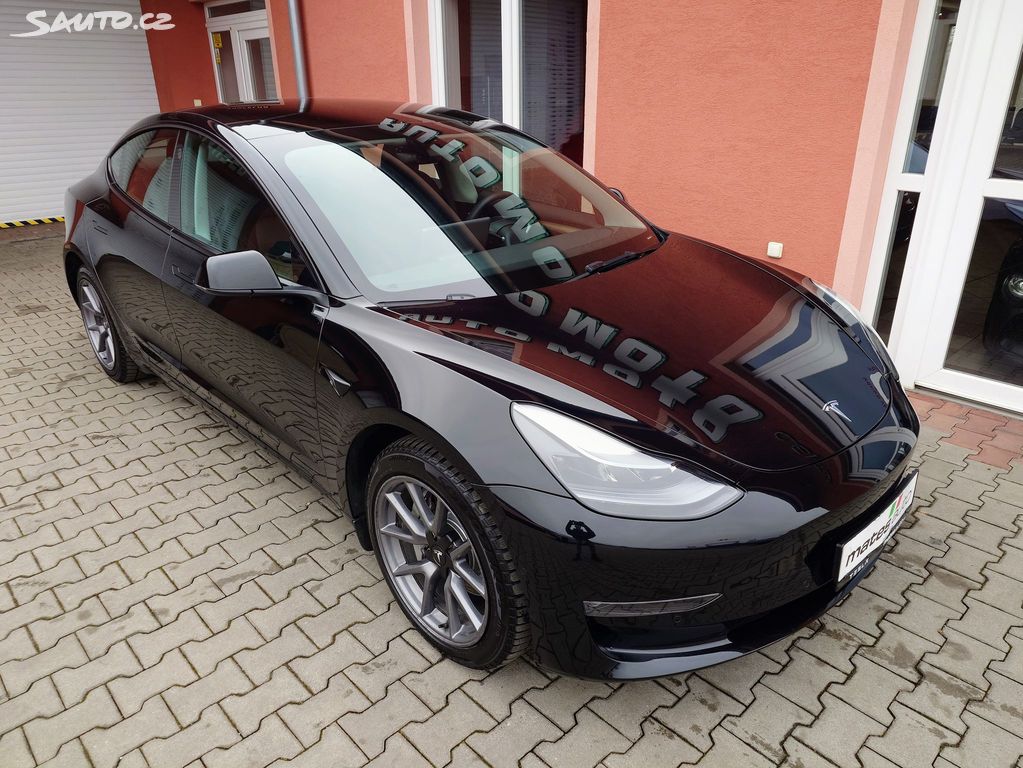 Tesla Model 3 Long Range - FSD 366 kW SOH 93 | Sauto.cz