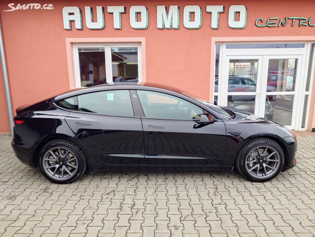 Tesla Model 3 Long Range - FSD 366 kW SOH 93 | Sauto.cz
