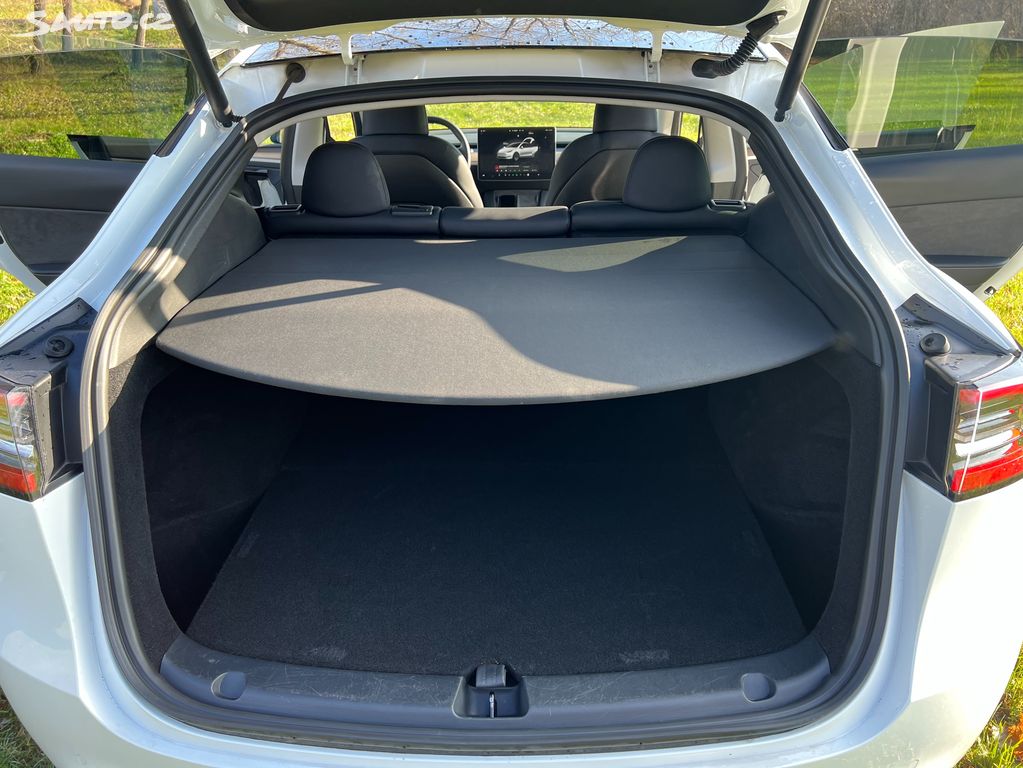 Tesla Model Y Tesla Model Y, LR Boost Ryzen | Sauto.cz