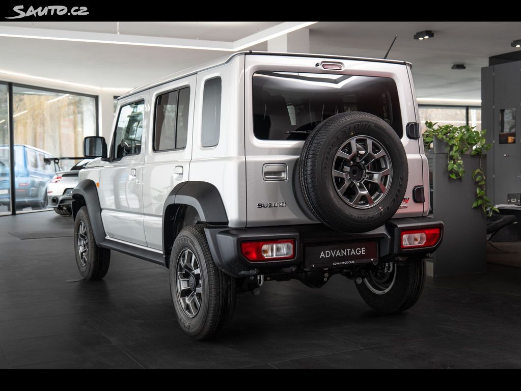 Suzuki Jimny 1.5 VVT | Sauto.cz