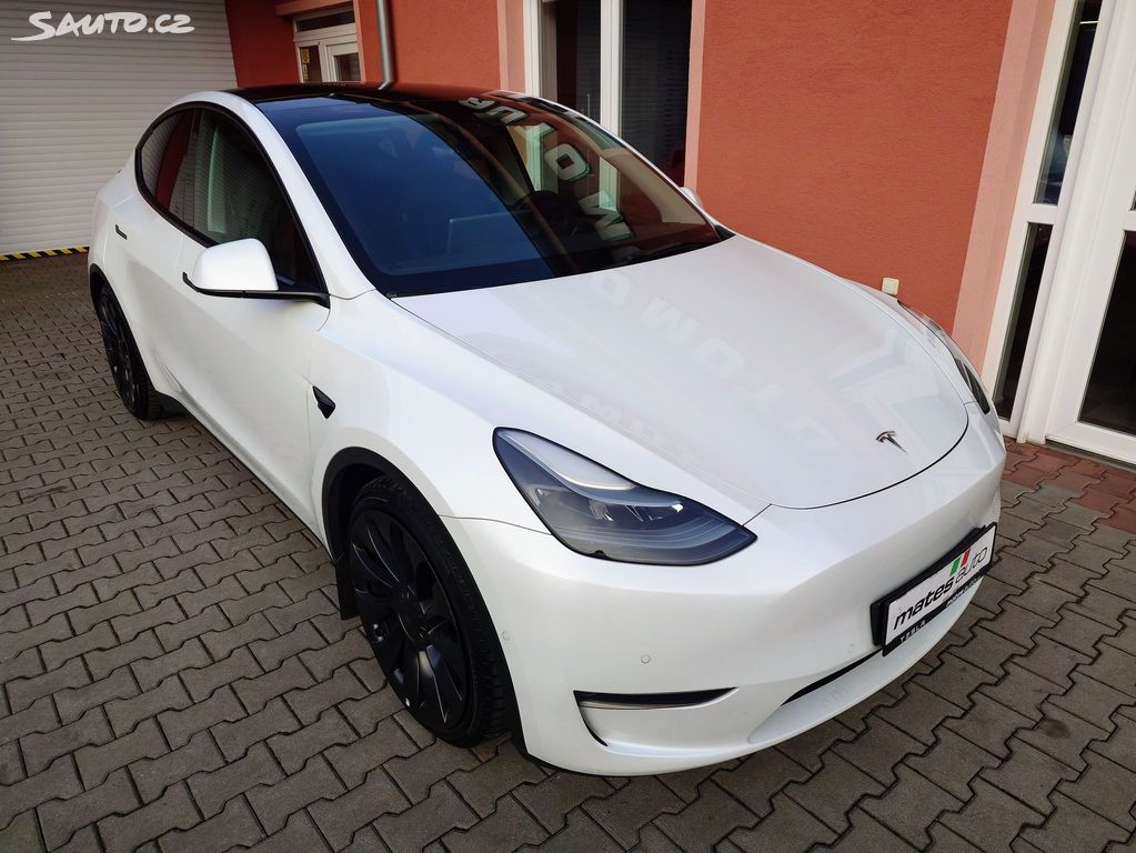 Tesla Model Y Performance - BERLÍN, EAP 393 | Sauto.cz