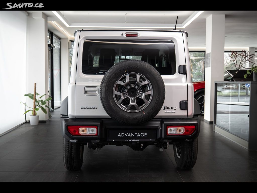 Suzuki Jimny 1.5 VVT | Sauto.cz