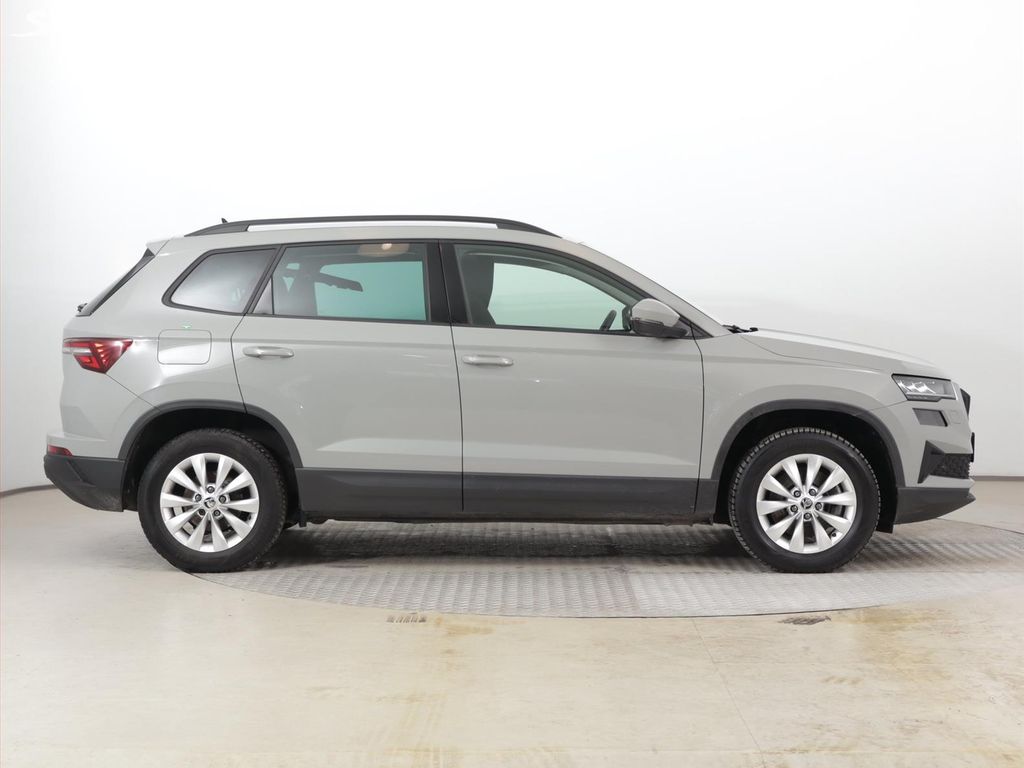 Škoda Karoq 1.5 TSI, Fresh | Sauto.cz