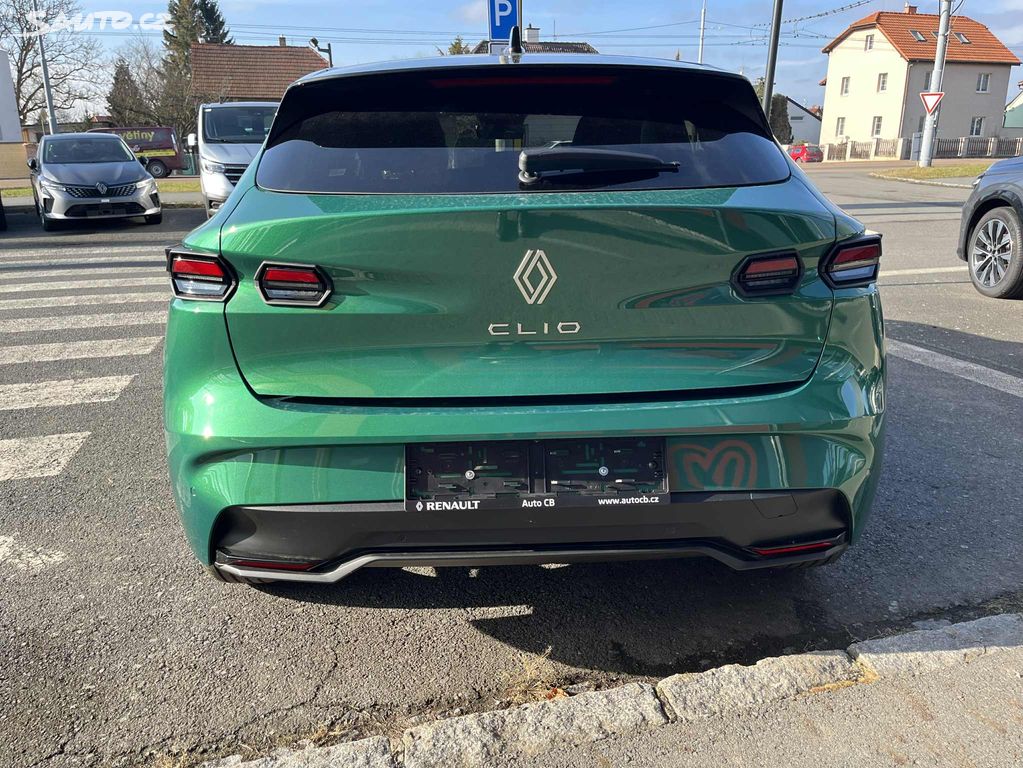Renault Clio techno TCe 115 | Sauto.cz