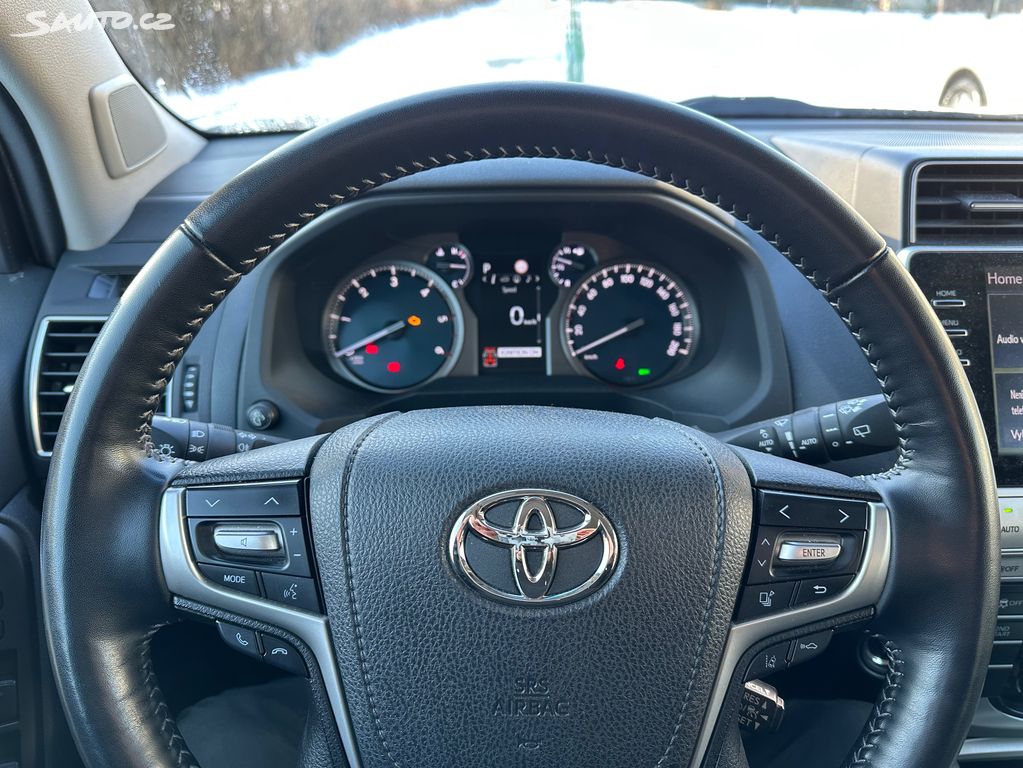 Toyota Land Cruiser 2.8D4-D 150kW, 7mist | Sauto.cz