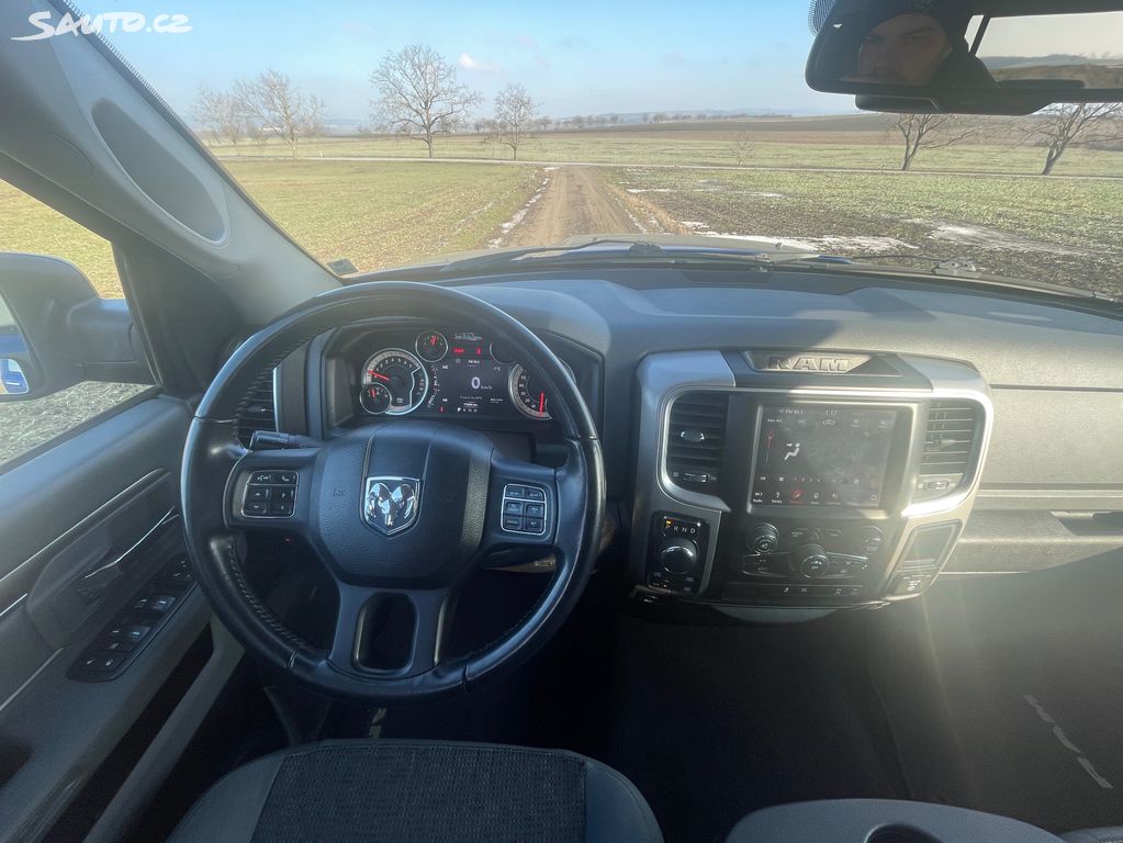RAM 1500 Dodge RAM 1500 5,7 HEMI | Sauto.cz