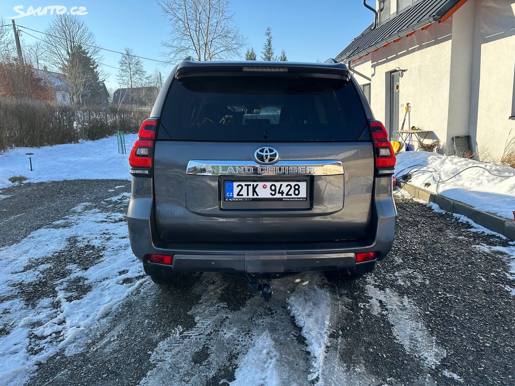 Toyota Land Cruiser 2.8D4-D 150kW, 7mist | Sauto.cz