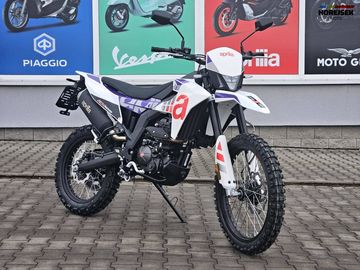 Motorky 125 Silniční bazar a prodej nových vozů | Sauto.cz