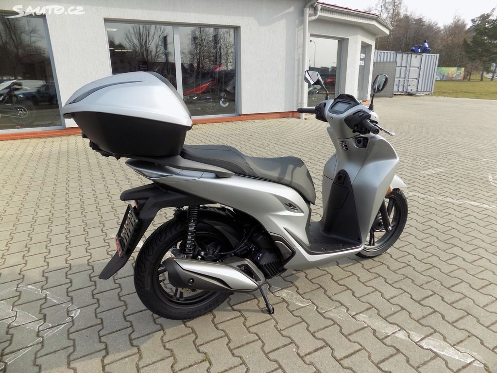 Honda SH Honda SH 125 + smart top box | Sauto.cz