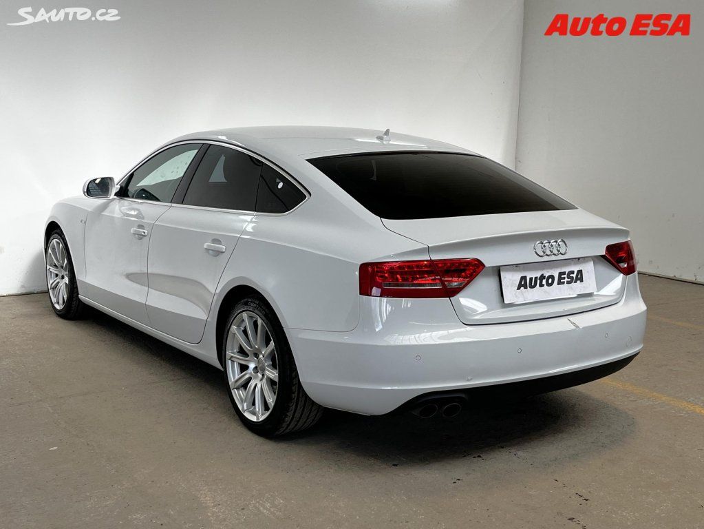Audi A5 2.0 TDi,S-line,bixen,TZ | Sauto.cz