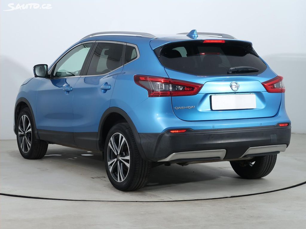 Nissan Qashqai 1.2 DIG-T, Navi | Sauto.cz