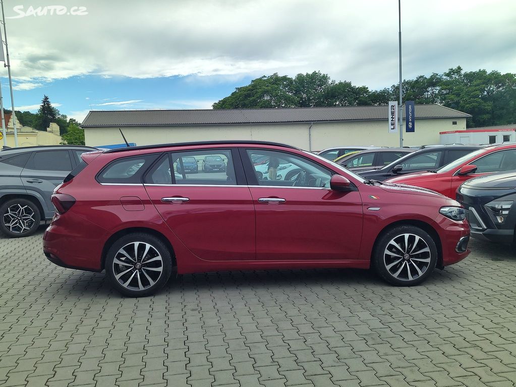 Fiat Tipo 1.6 MultiJet/88kW Lounge | Sauto.cz