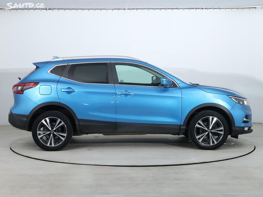 Nissan Qashqai 1.2 DIG-T, Navi | Sauto.cz