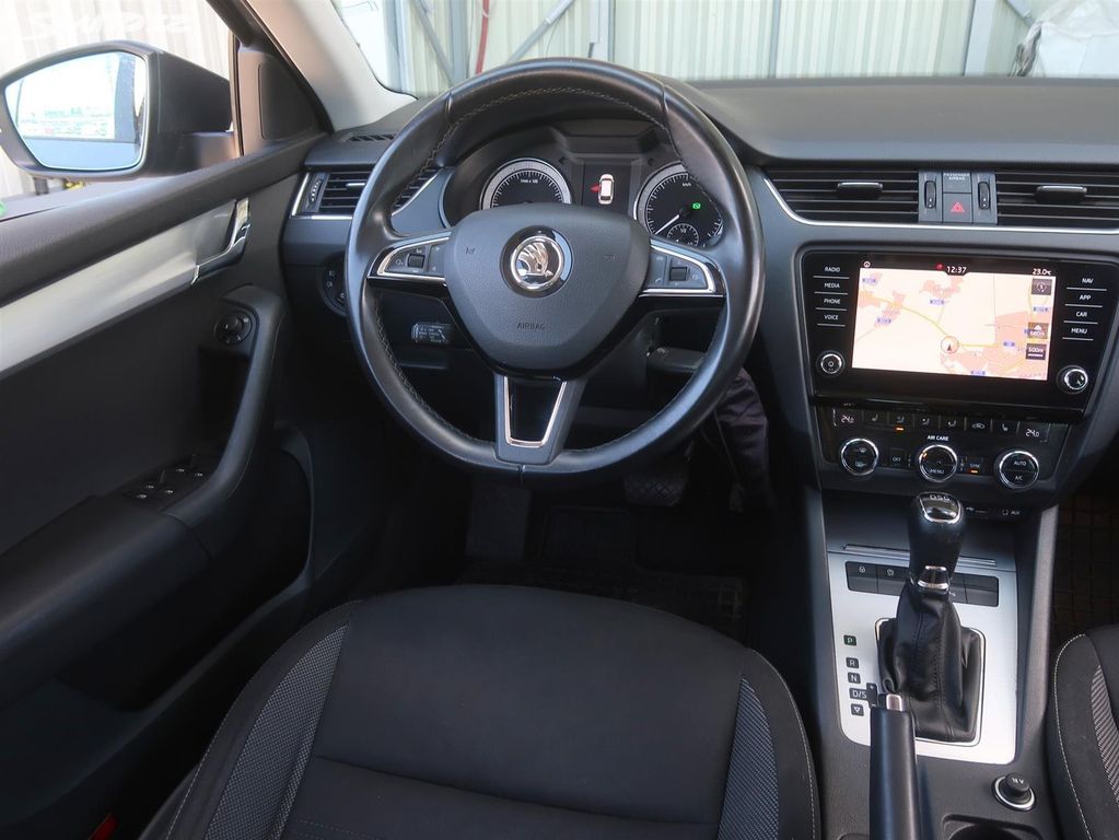 Škoda Octavia 1.6 TDI, Style, Automat | Sauto.cz