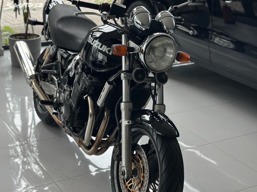 Suzuki GSX 750cc 63kW | Sauto.cz
