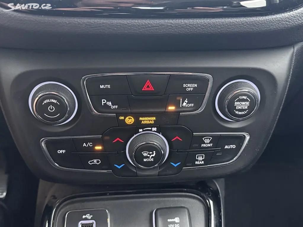 Jeep Compass 1.4 MultiAir 103kW Night Eagle | Sauto.cz